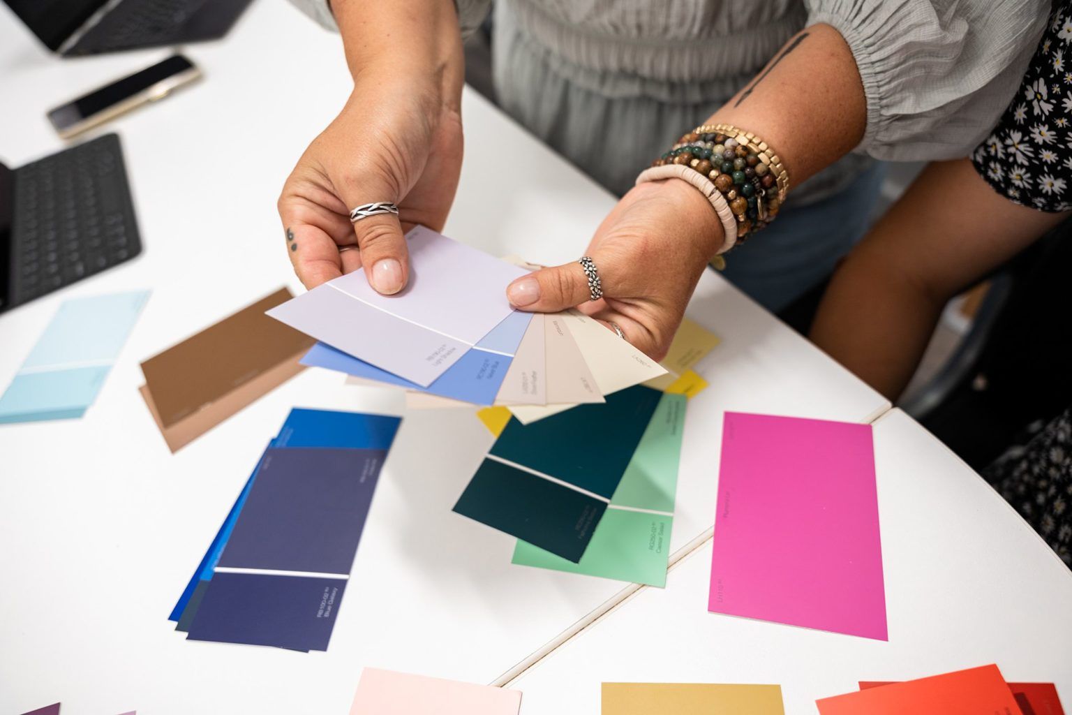 Branding Shoot Poses for your Personal Branding Photoshoot